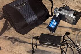 SONY TRV16E Digital Tape Camcorder Battery Charger Firewire